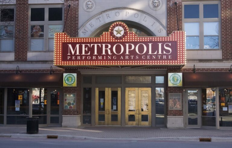 Metropolis Performing Arts Centre – Chicago Plays