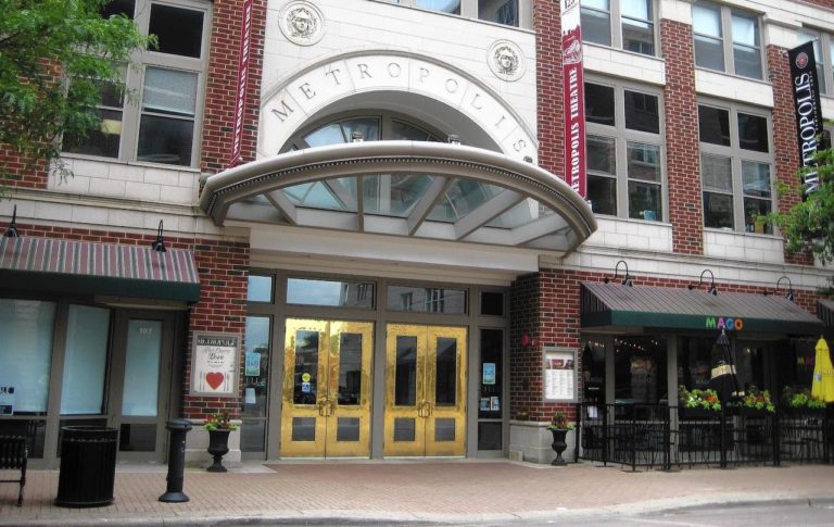 Metropolis Performing Arts Centre – Chicago Plays